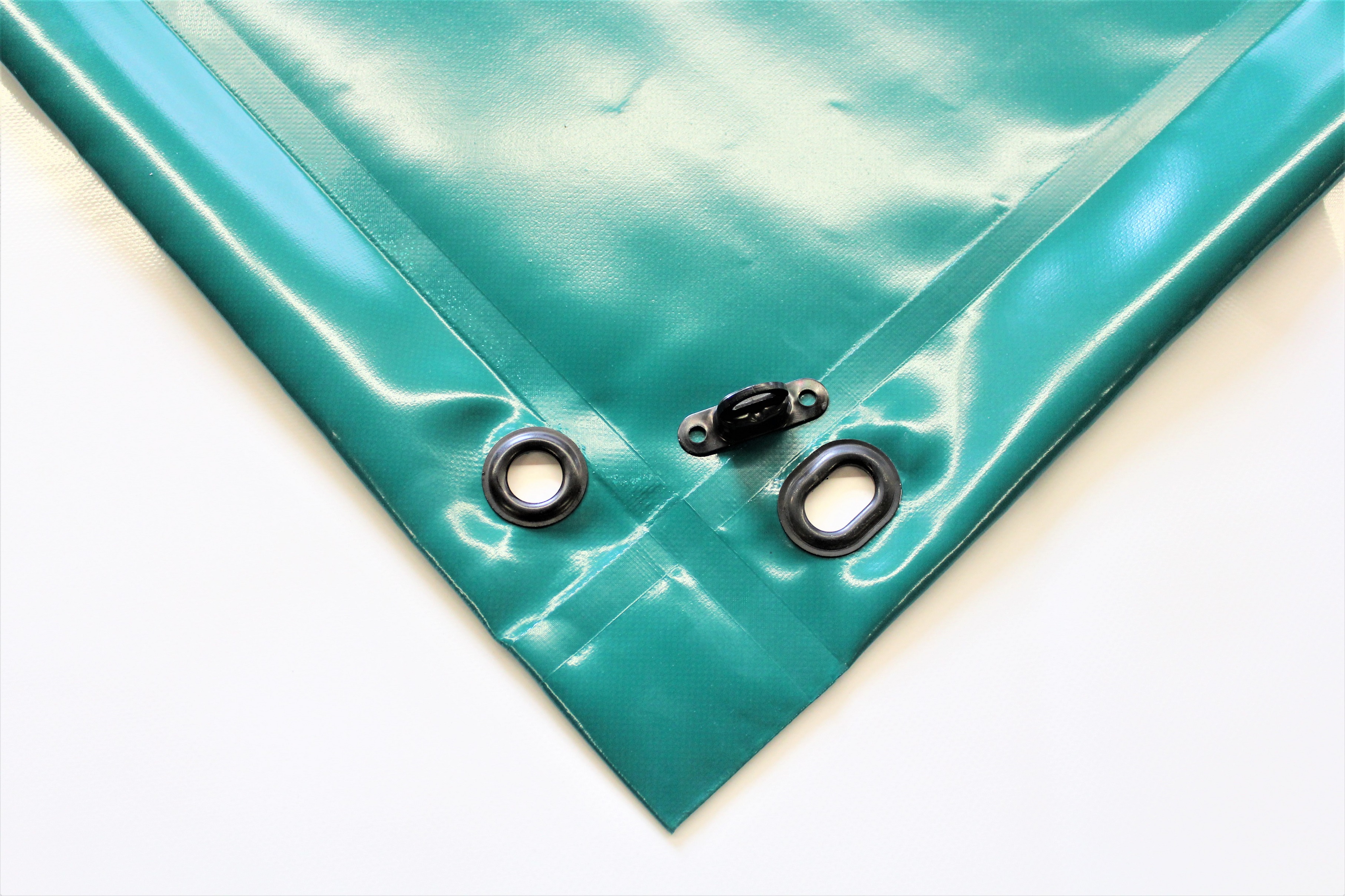 mit Saum und Ösen alle 50cm, grün | abdeckplanen.at - Die ...